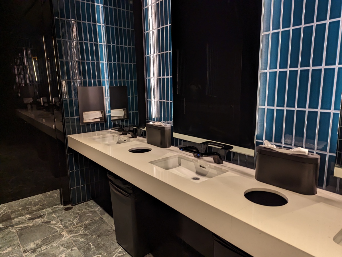 Chase Sapphire Lounge Bostonはオススメ！Priority Passホルダーは是非利用してみて！ - ニューイングランド便り